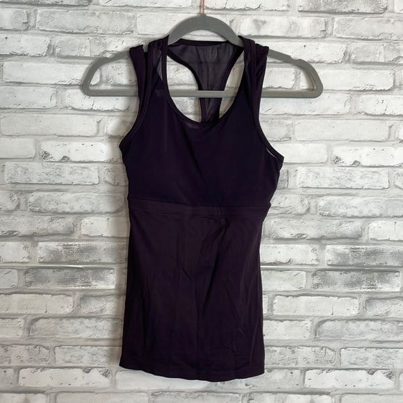 GAP | Tops | Gapfit Medium Impact Tank W Built In Bra | Poshmark
